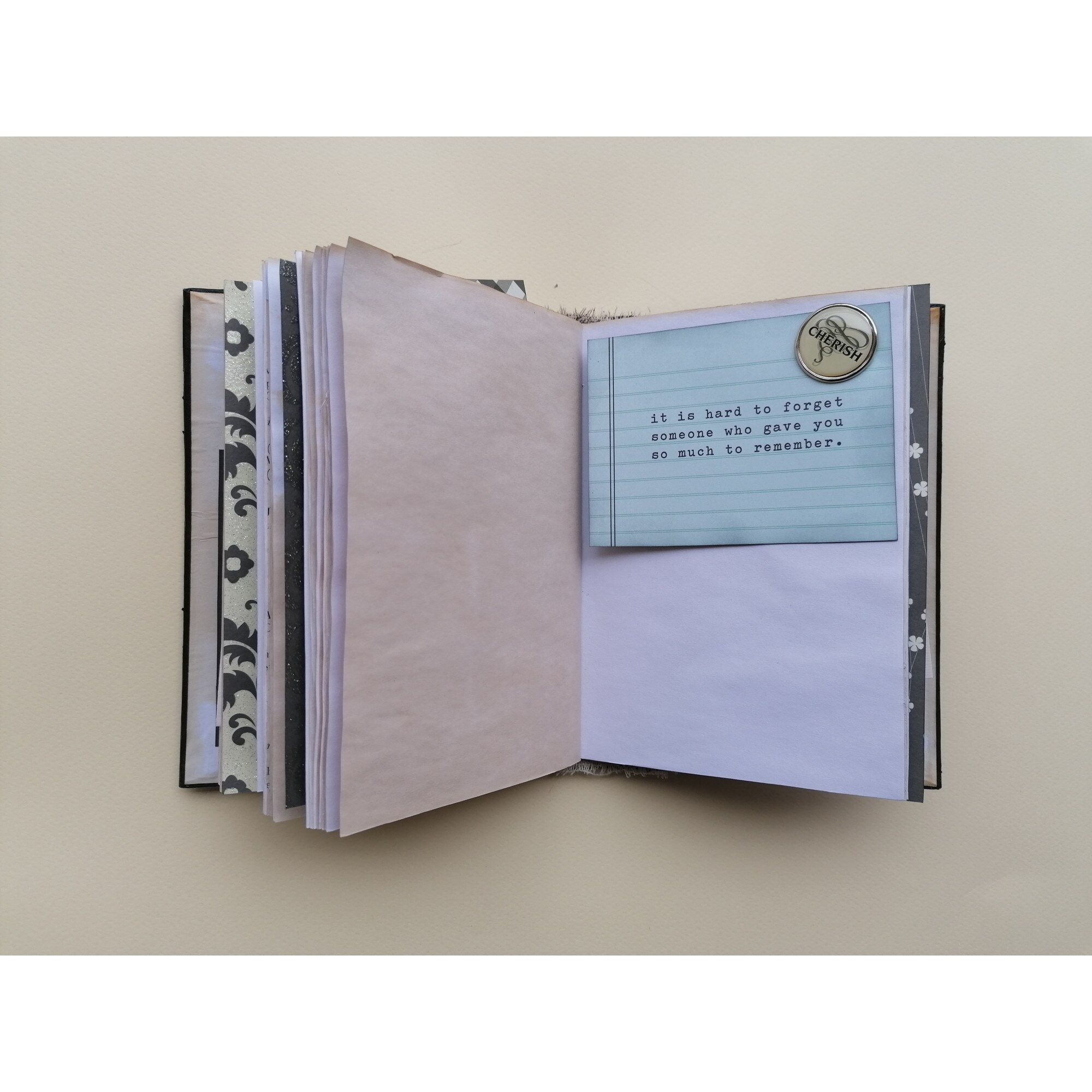 Jurnal Negru Handmade ”Cherish” 110 x 170 mm - eMAG.ro