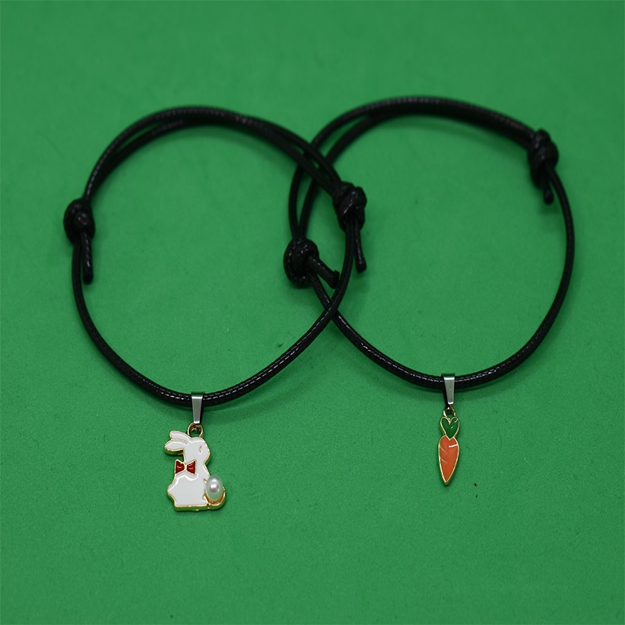 Set 2 bratari cuplu, iepuras si morcov, piele ecologica, negru/alb ...