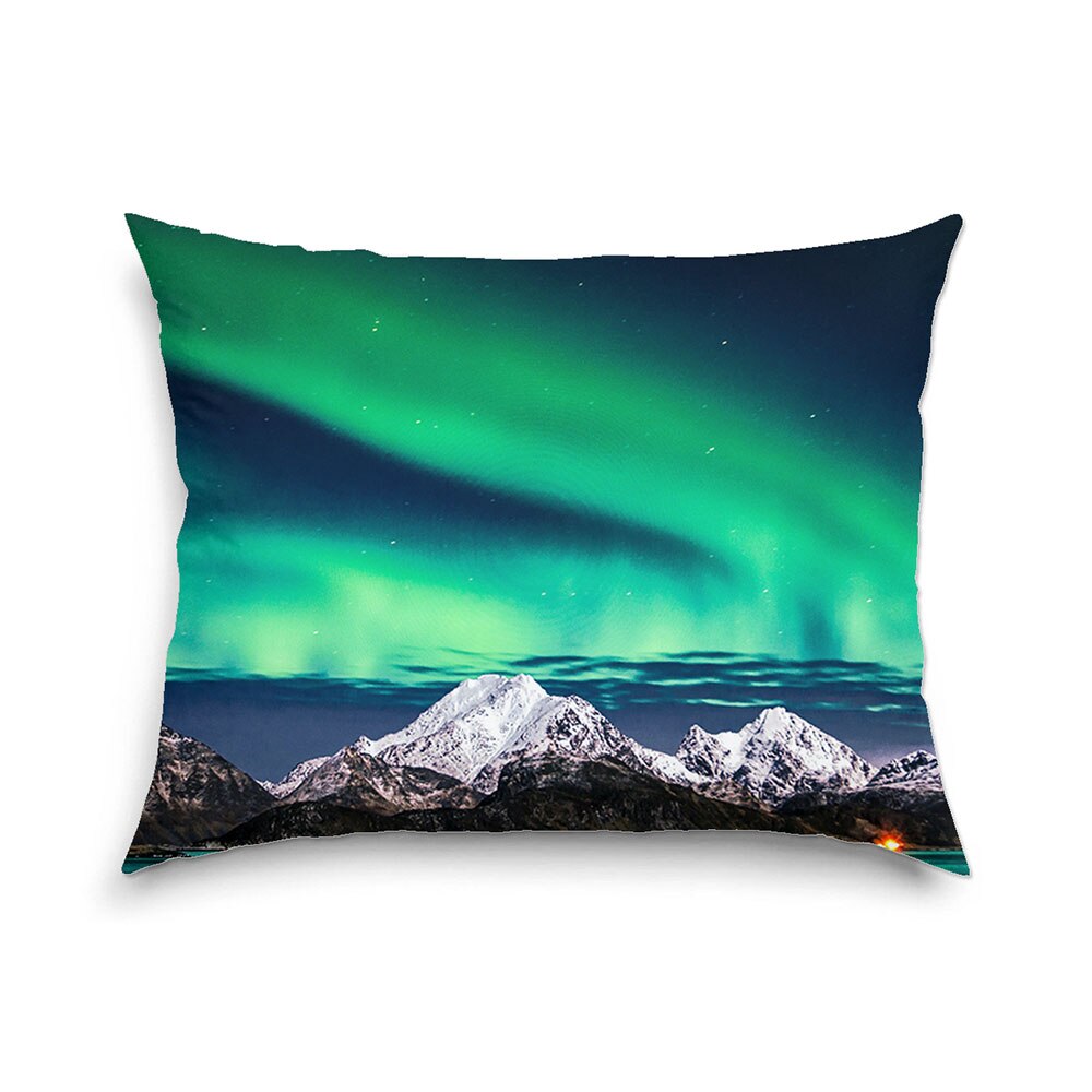 Dekoratív párna, Art Star, Aurora borealis havas hegyek felett ...