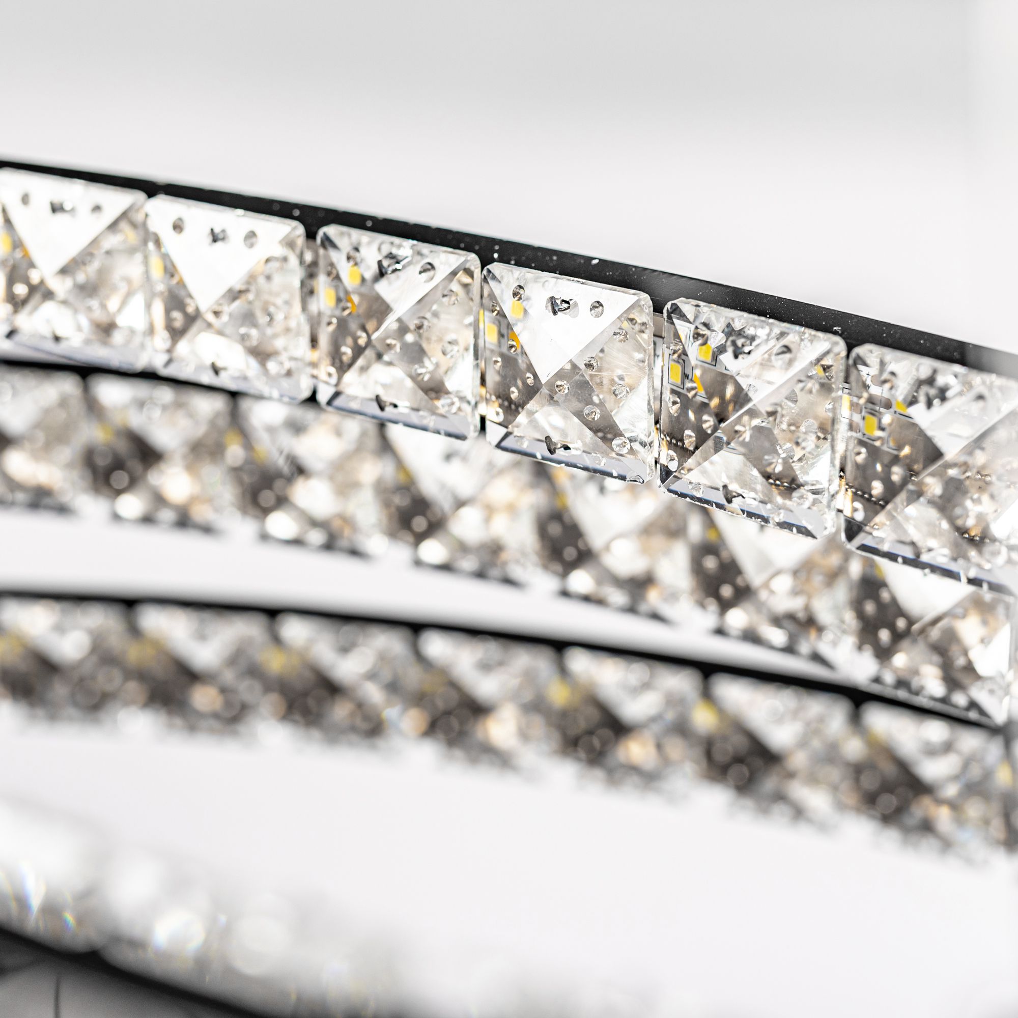 Lustra cu cristale Glamour, Led, 40W, telecomanda, 230V - eMAG.ro