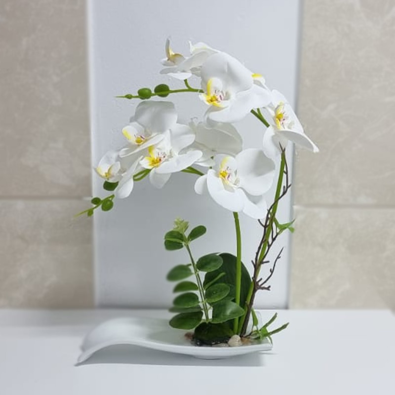 Orhidee artificiala cu aspect natural in ghiveci ceramic tip barcuta ...