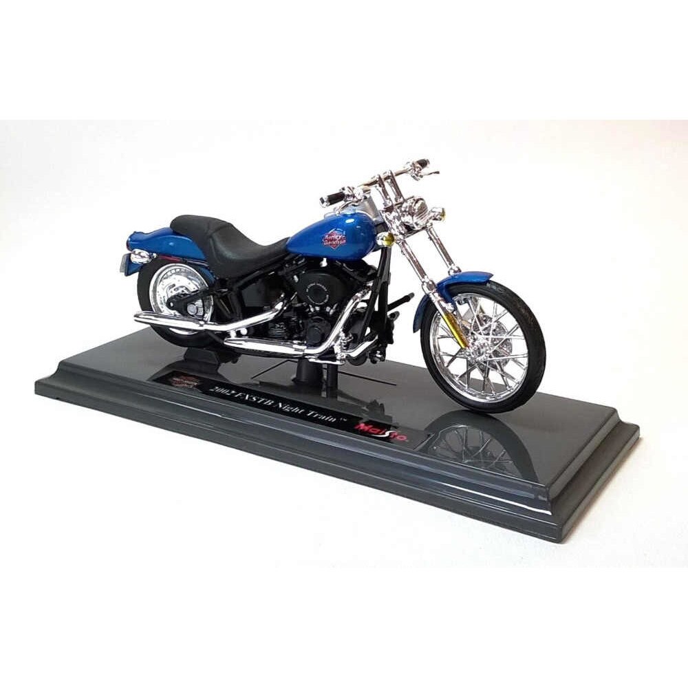Macheta Motocicleta Harley-Davidson FXSTB Night Train 2002 - 1/18 ...