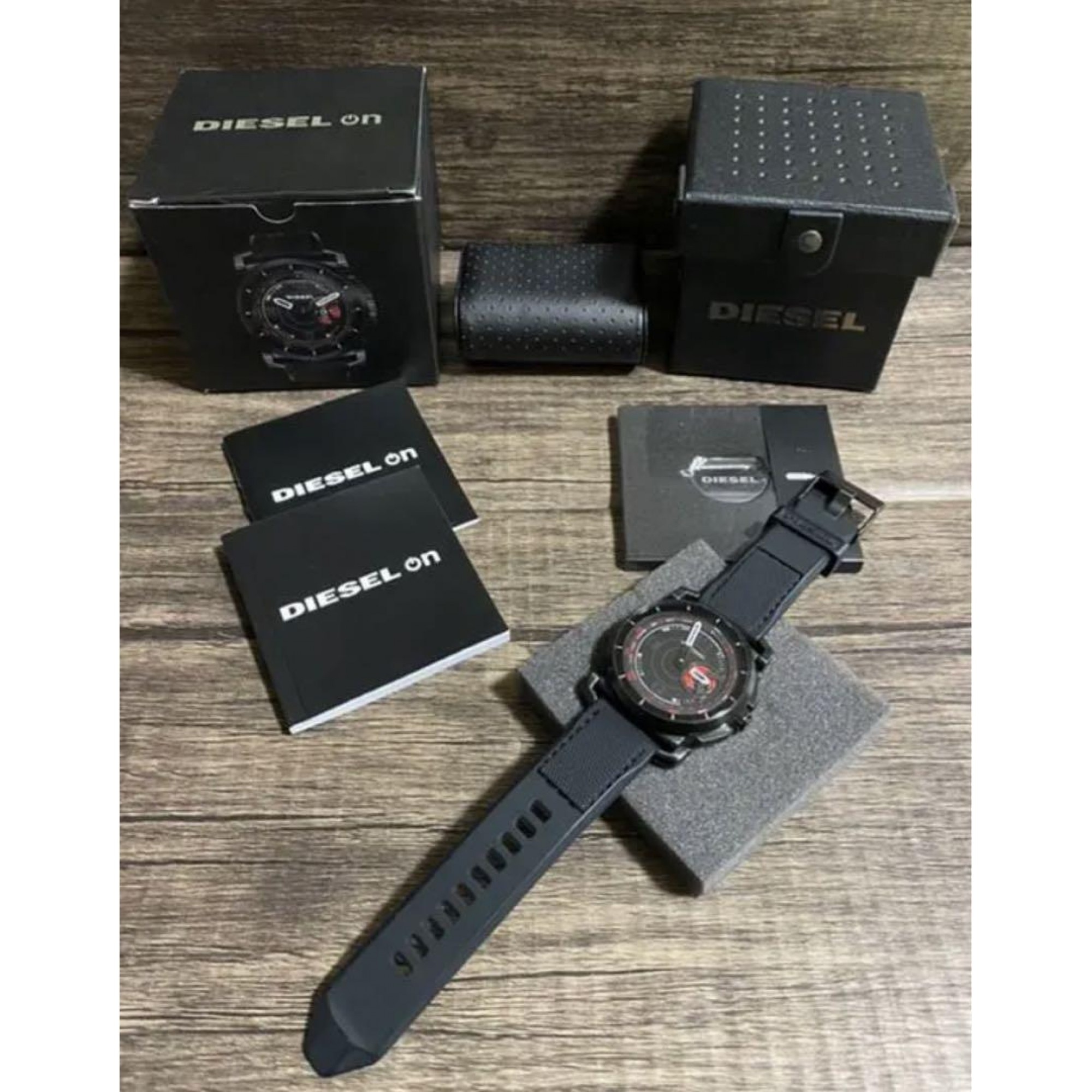 DIESEL Férfi Karóra Hibrid Diesel On DZT1006 - eMAG.hu