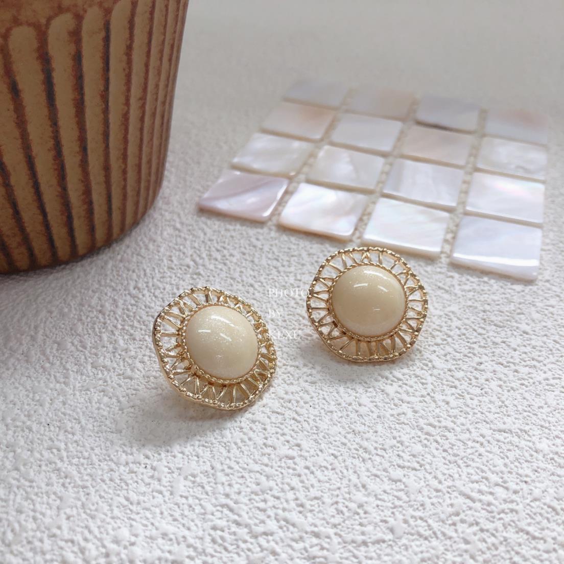 Cercei eleganti Pili-Paradise, Model Hexagon/Cerc, Alb/Auriu - eMAG.ro