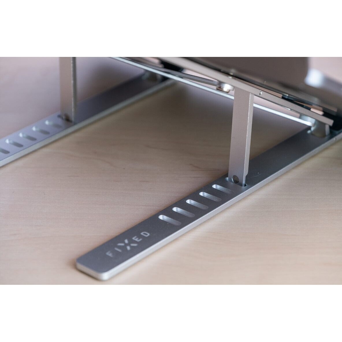 Suport pentru laptop Fixed Frame Fold, Aluminiu, pliabil, Argintiu ...