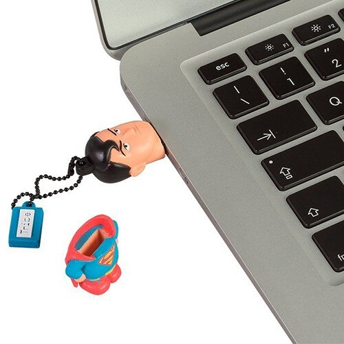 Stick USB 8GB DC COMICS Superman FD031401 Albastru - eMAG.ro