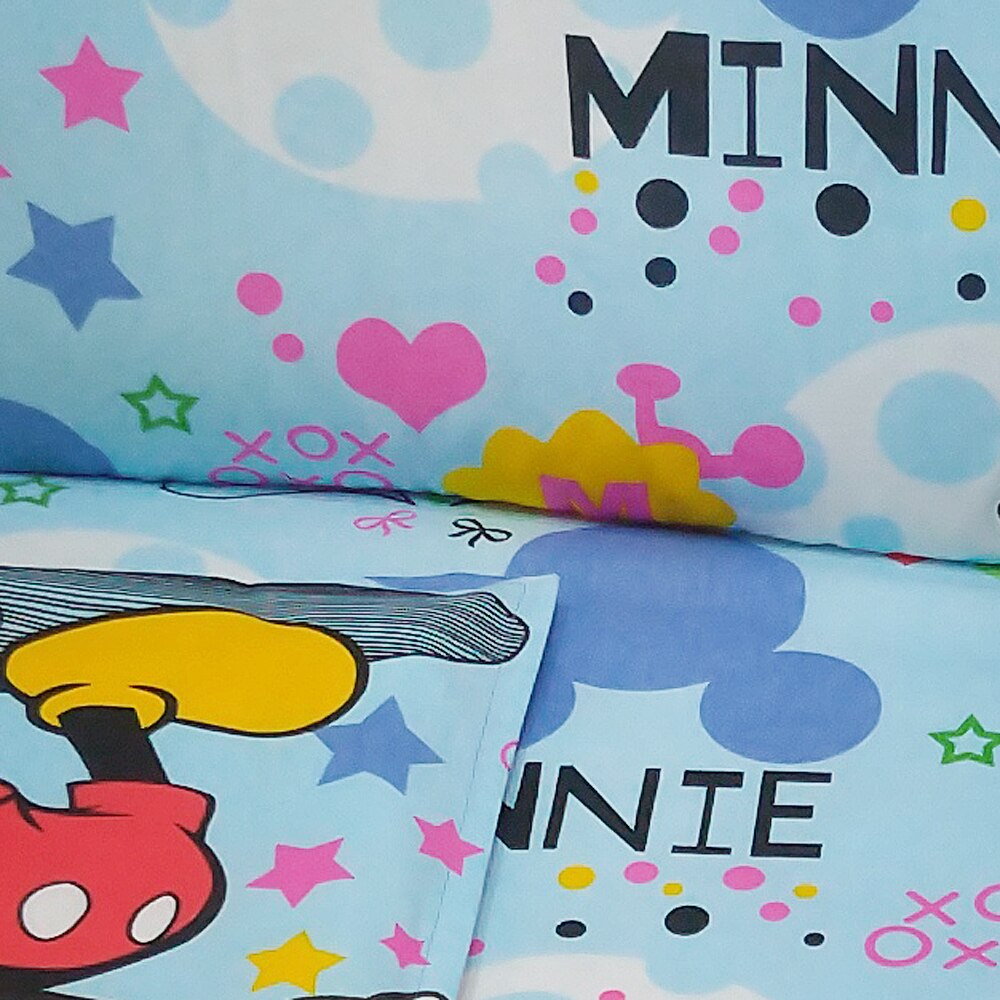 Perna decorativa Mickey AS, 40 x 40 cm, fond albastru - eMAG.ro