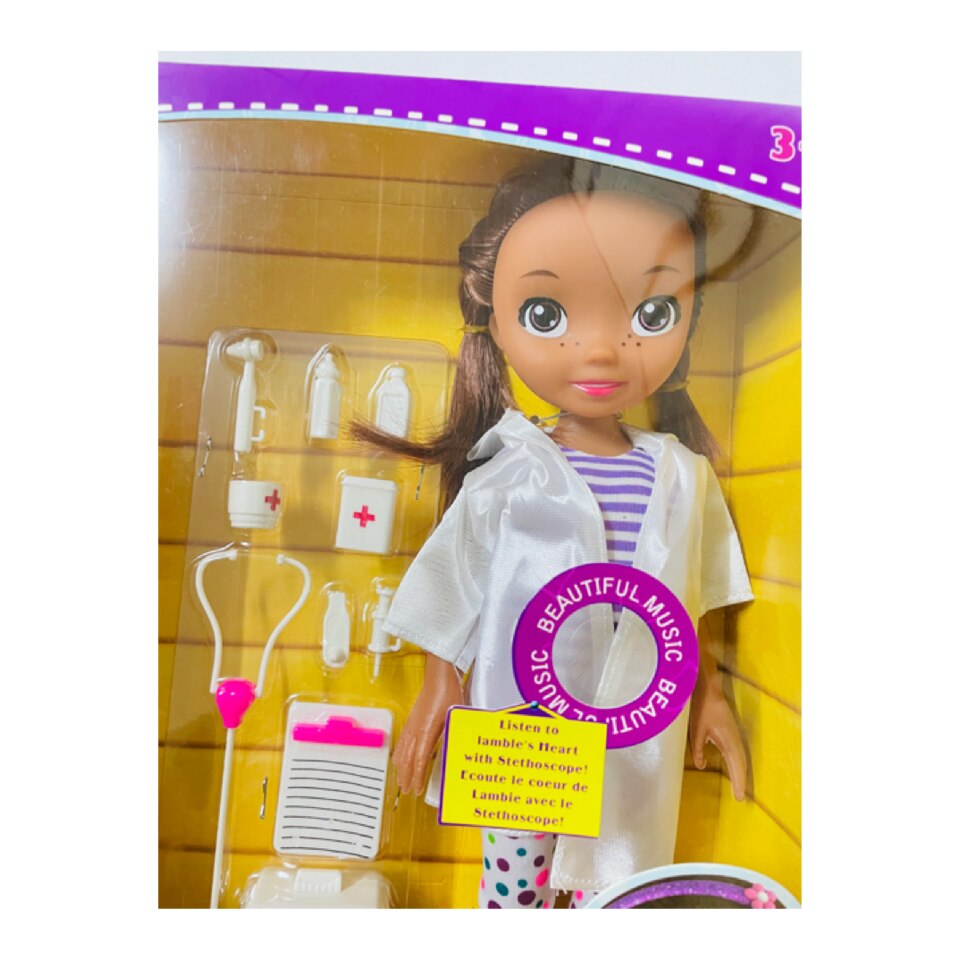 Papusa Doctorita Plusica, cu accesorii medicale, Doc McStuffins, 28 cm ...