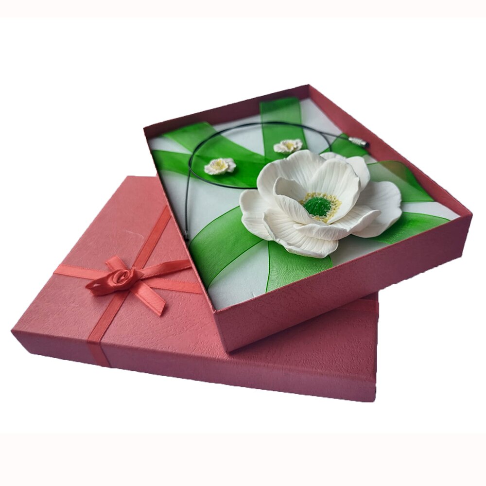 Set bijuterii cu maci albi, realizat manual Marca Tracolla Handmade ...