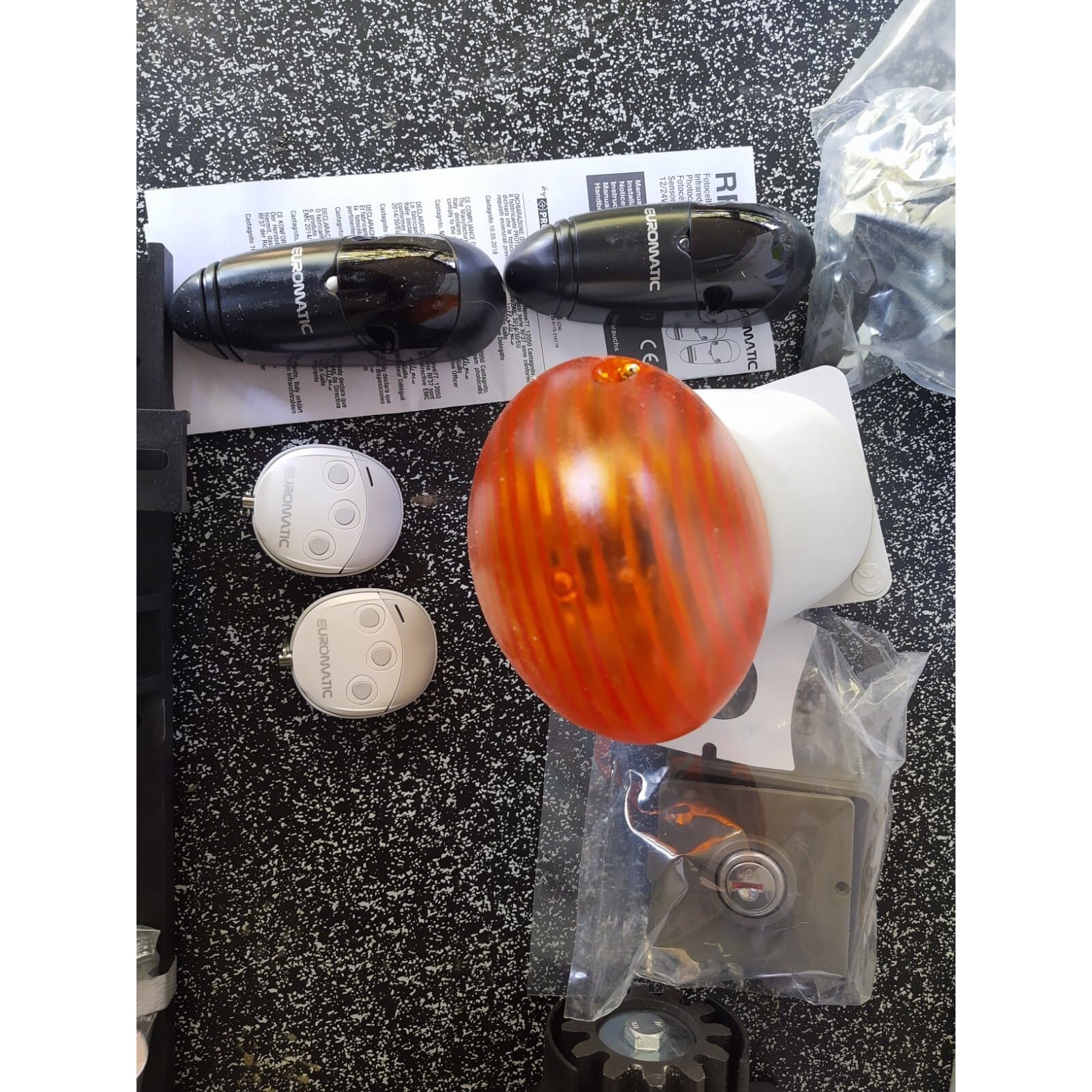 Kit automatizare Porti batante Euromatic Italia Techno 3 - eMAG.ro