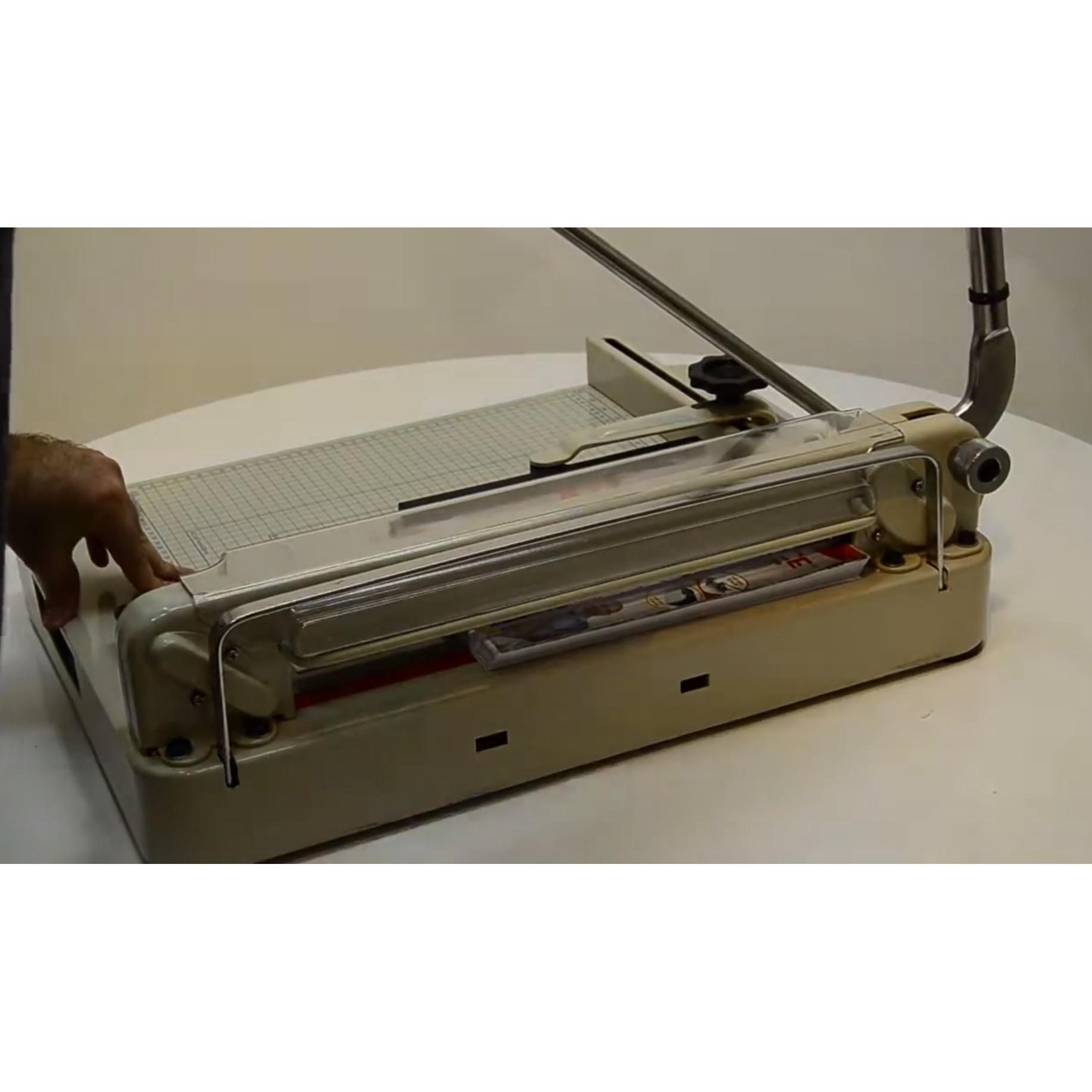 Ghilotina manuala hartie, SL-868A4 HD - eMAG.ro