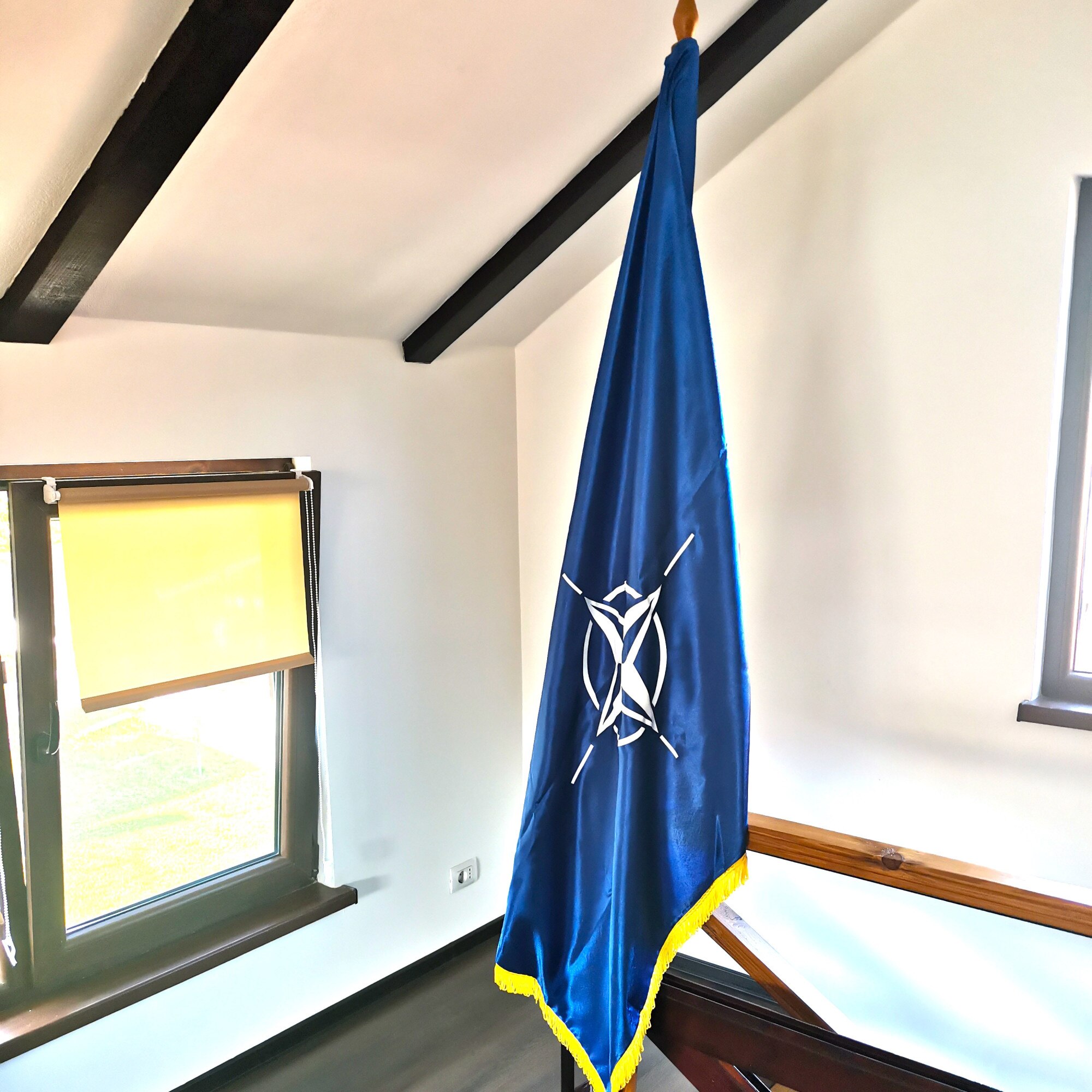 Drapel NATO satinat, dublu, cu franjuri, 135x90 cm - eMAG.ro