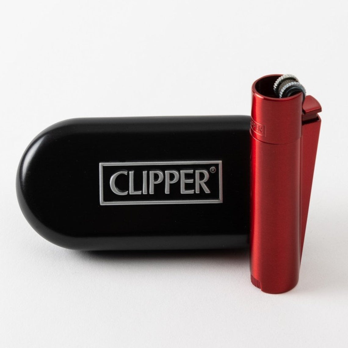 Bricheta Clipper Large Metal Rosu si cutie metalica - eMAG.ro