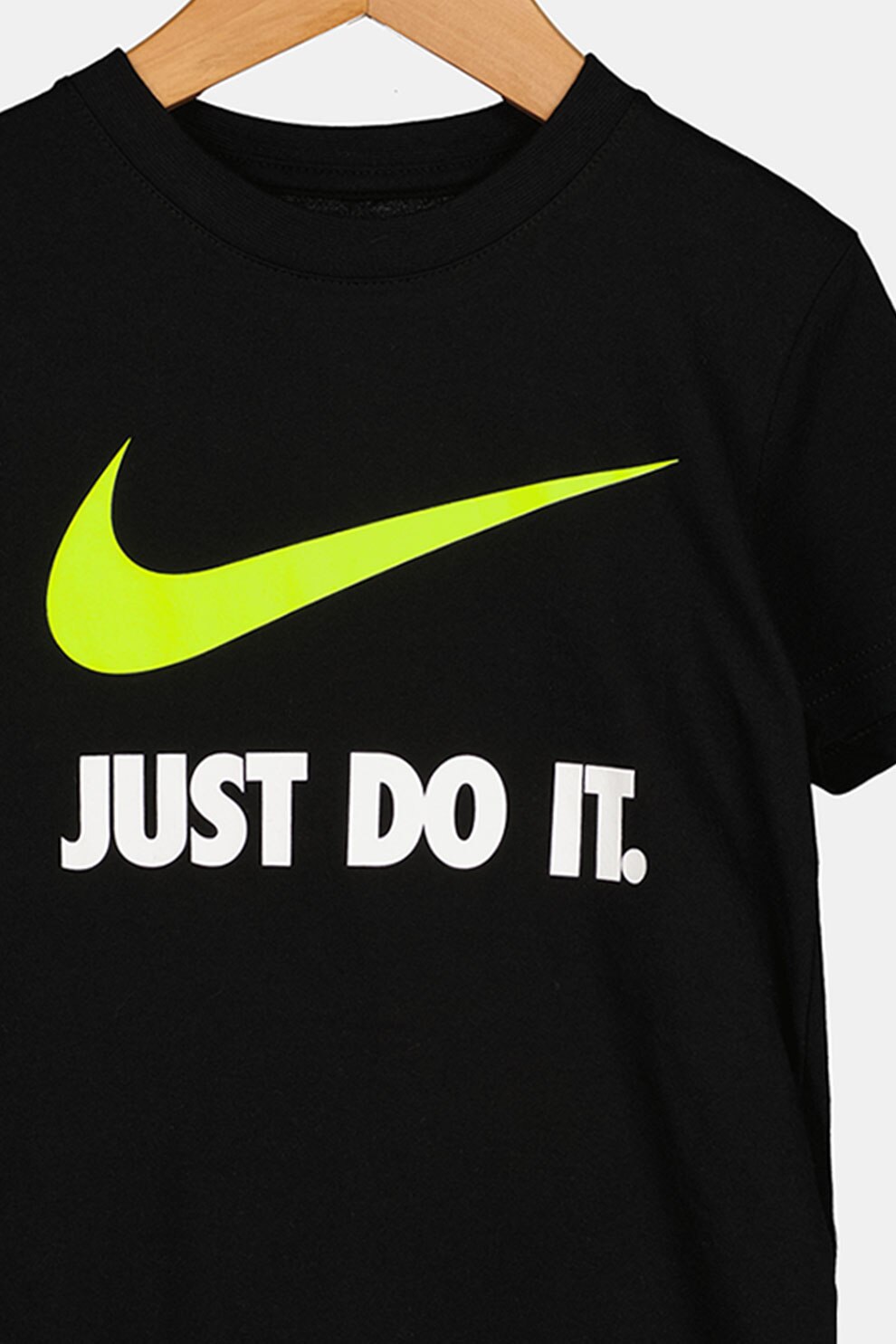 Nike, Tricou de bumbac cu logo supradimensionat Swoosh, Negru/Verde neon, 104-110 CM - eMAG.ro