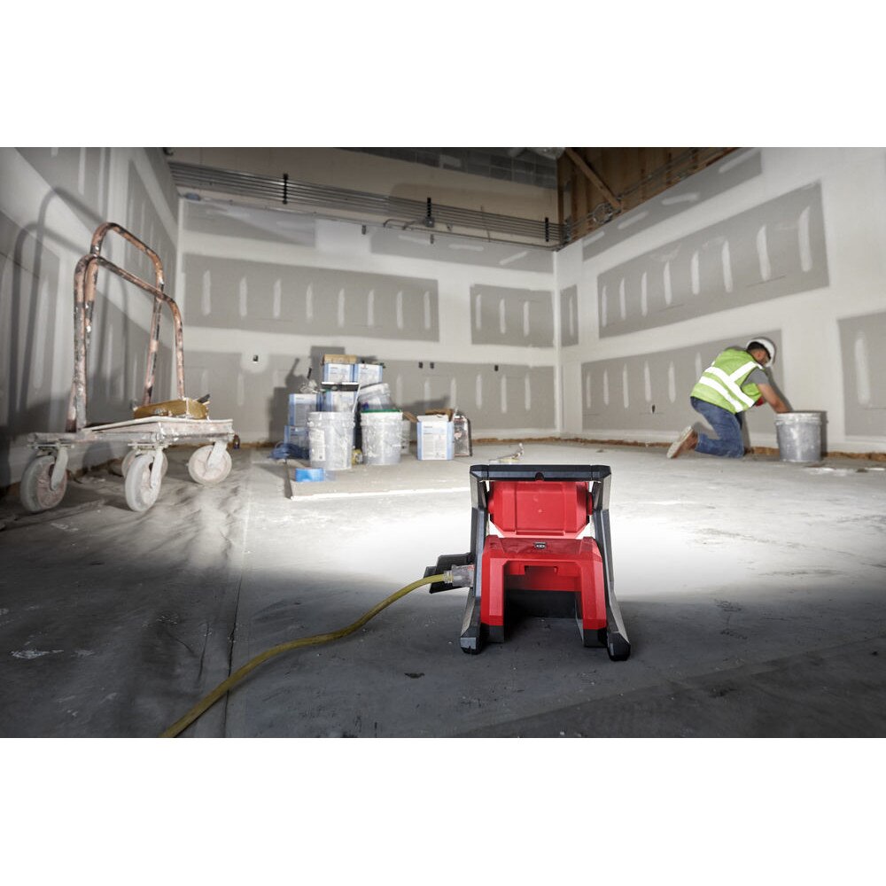 Proiector led Milwaukee M18 HOAL-0 - eMAG.ro