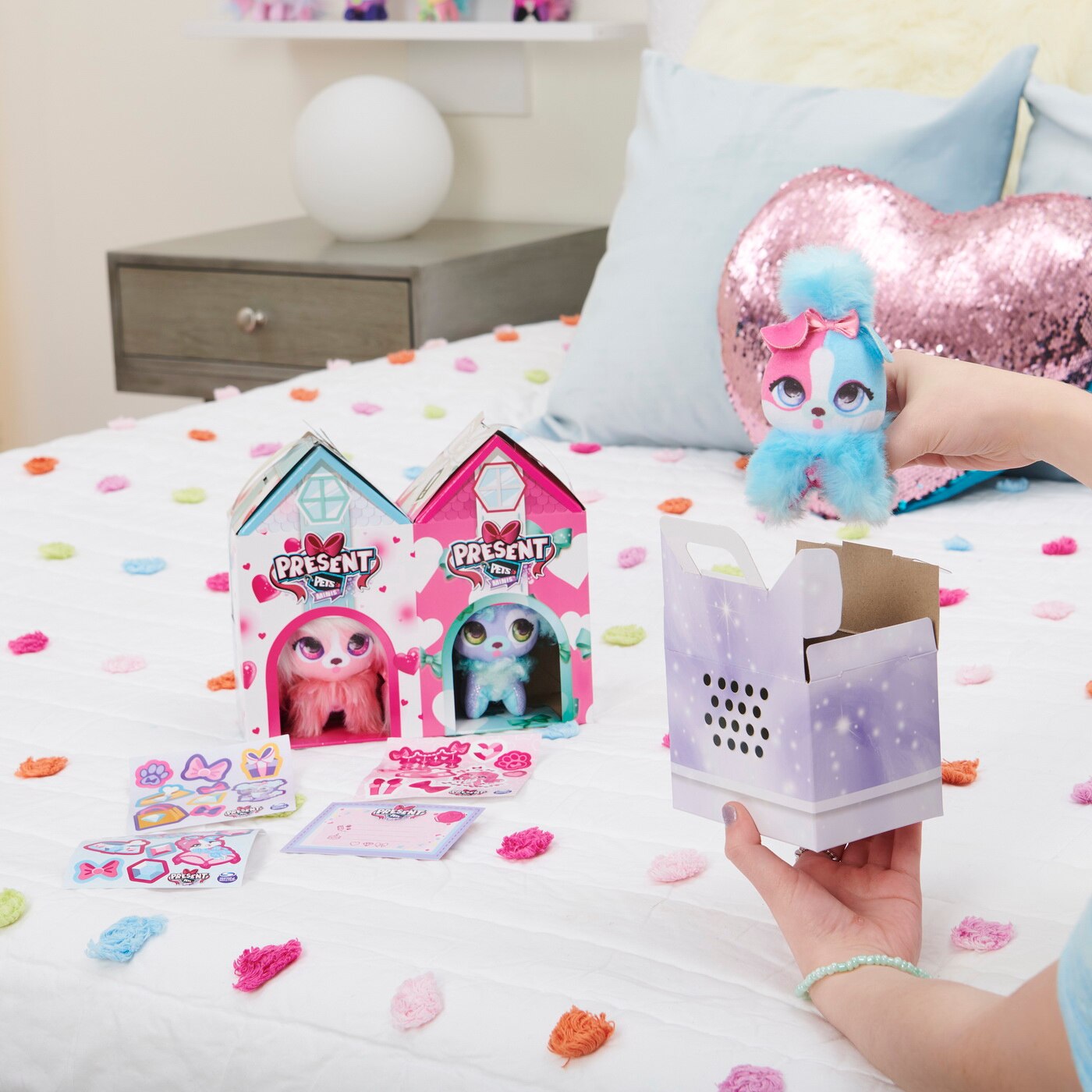 Интерактивна плюшена играчка Spin Master - Present pets, Fluffy Mini ...