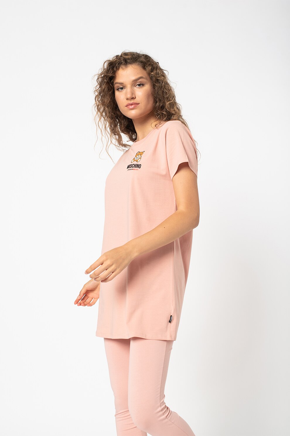 Moschino, Tricou de casa cu design lung si imprimeu logo, Roz somon ...