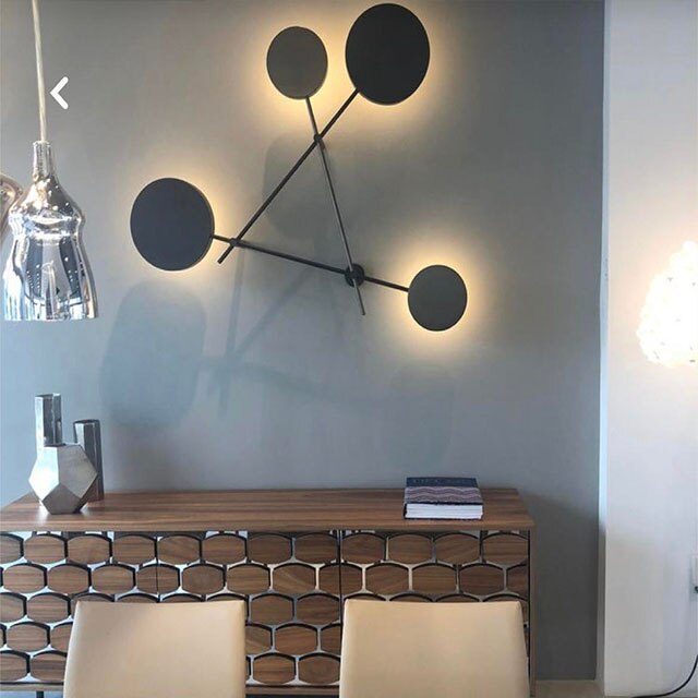 Aplica moderna, de culoare negru, cu 4 becuri, model Maxi - eMAG.ro