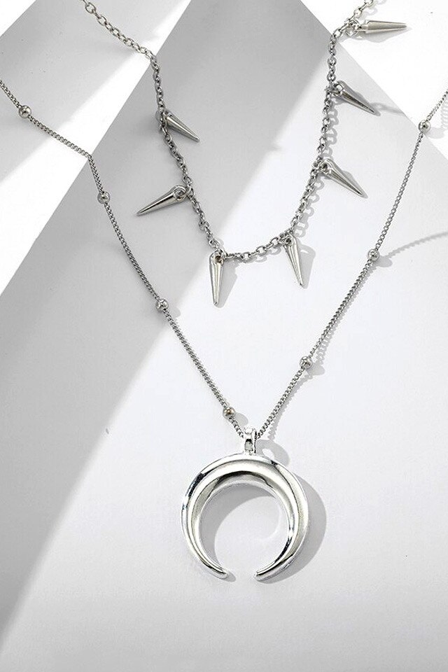 Colier multilayer cu 2 lantisoare, semiluna, tepi metalici si bilute ...