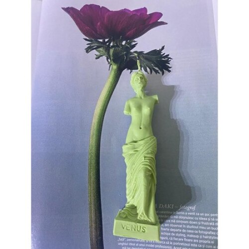 Lumanare stil statueta Venus fistic, handmade 16cm - eMAG.ro