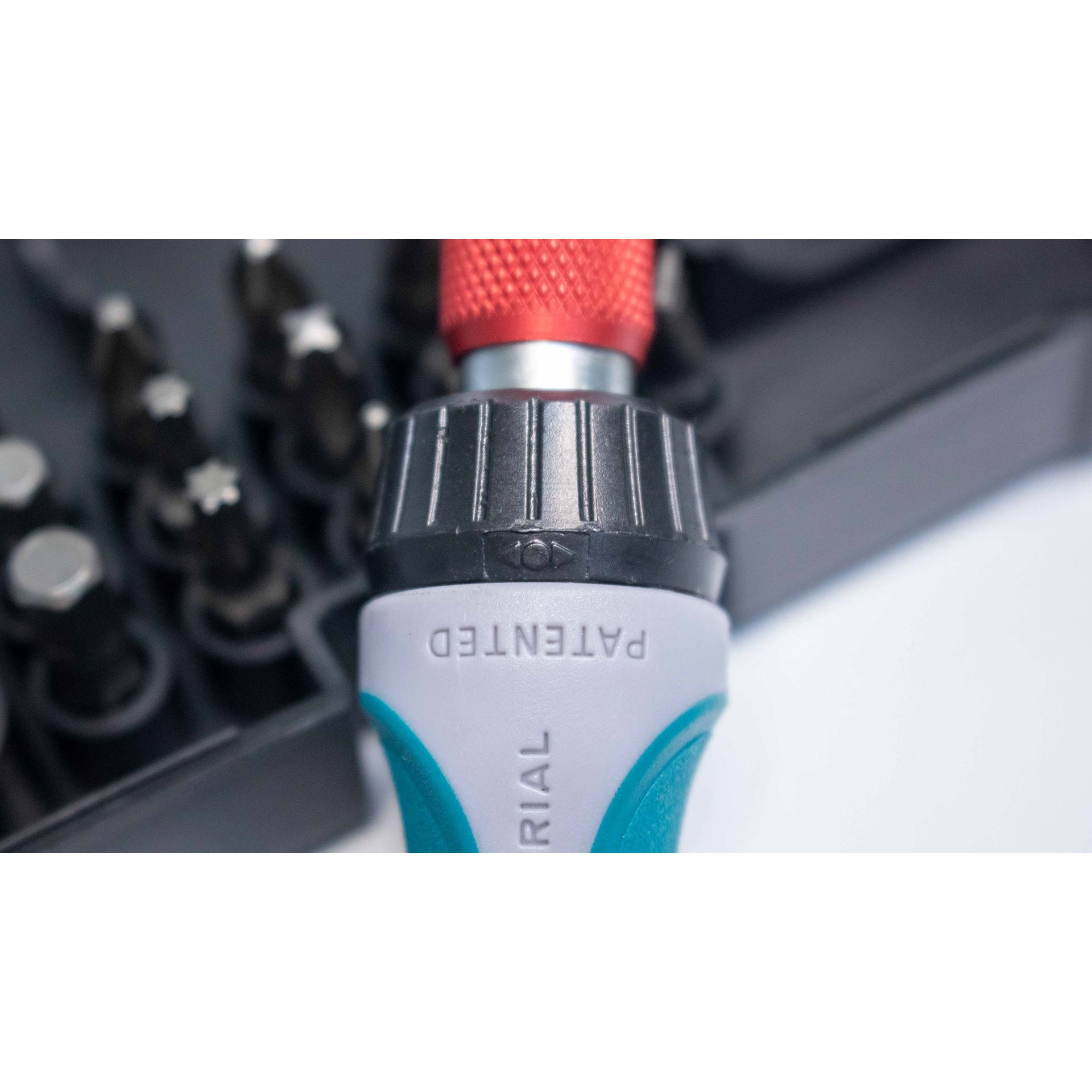 Set surubelnita cu biti, Total Tools, 24 piese, Albastru - eMAG.ro