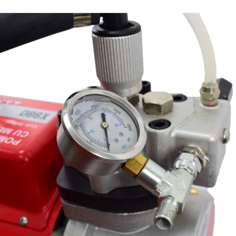 Pompa vopsit airless X980 membrana 3.6L/MIN 210BAR 1500W ENERGO - eMAG.ro