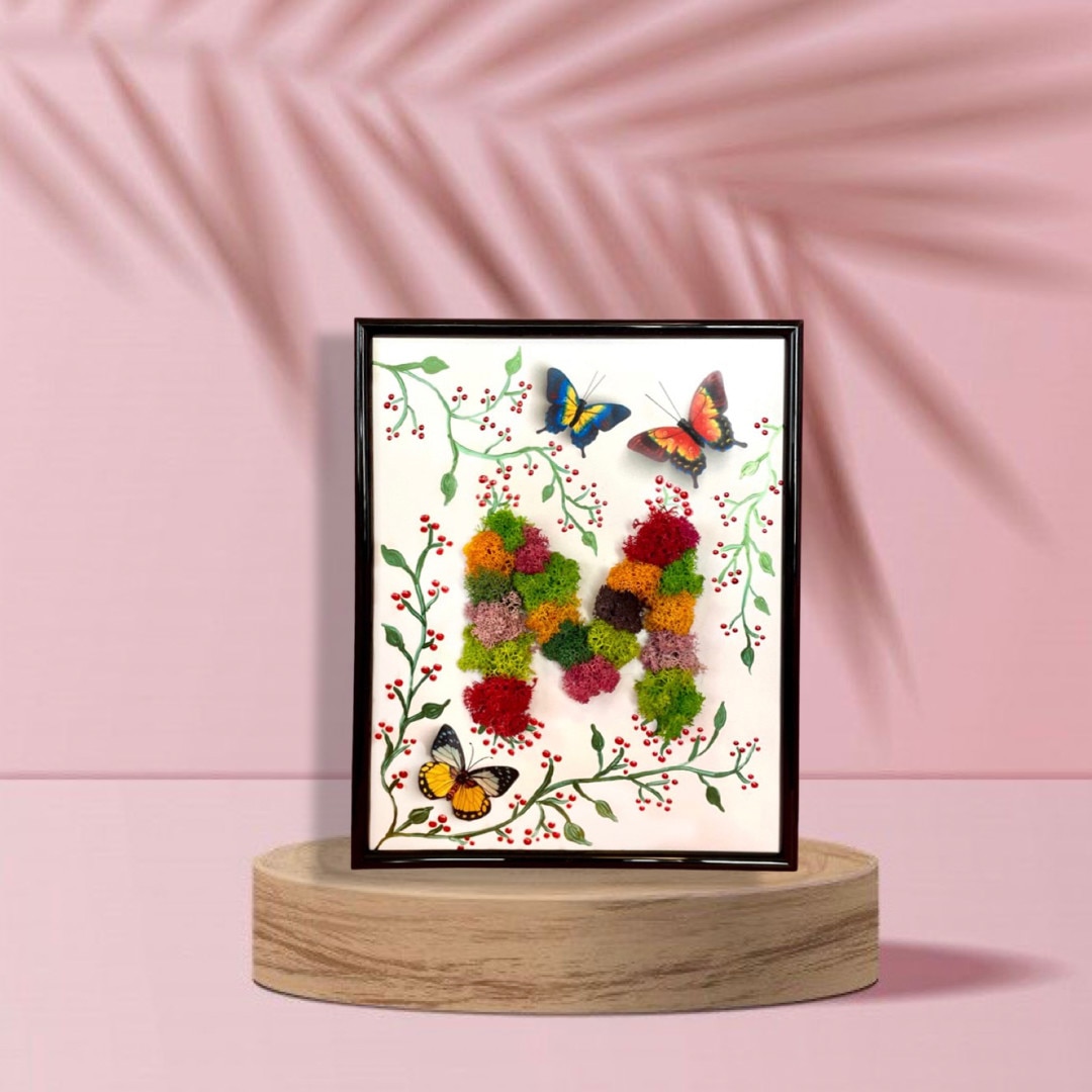 Tablou cu licheni stabilizati, dimensiune 20x25, model cu initiala M ...