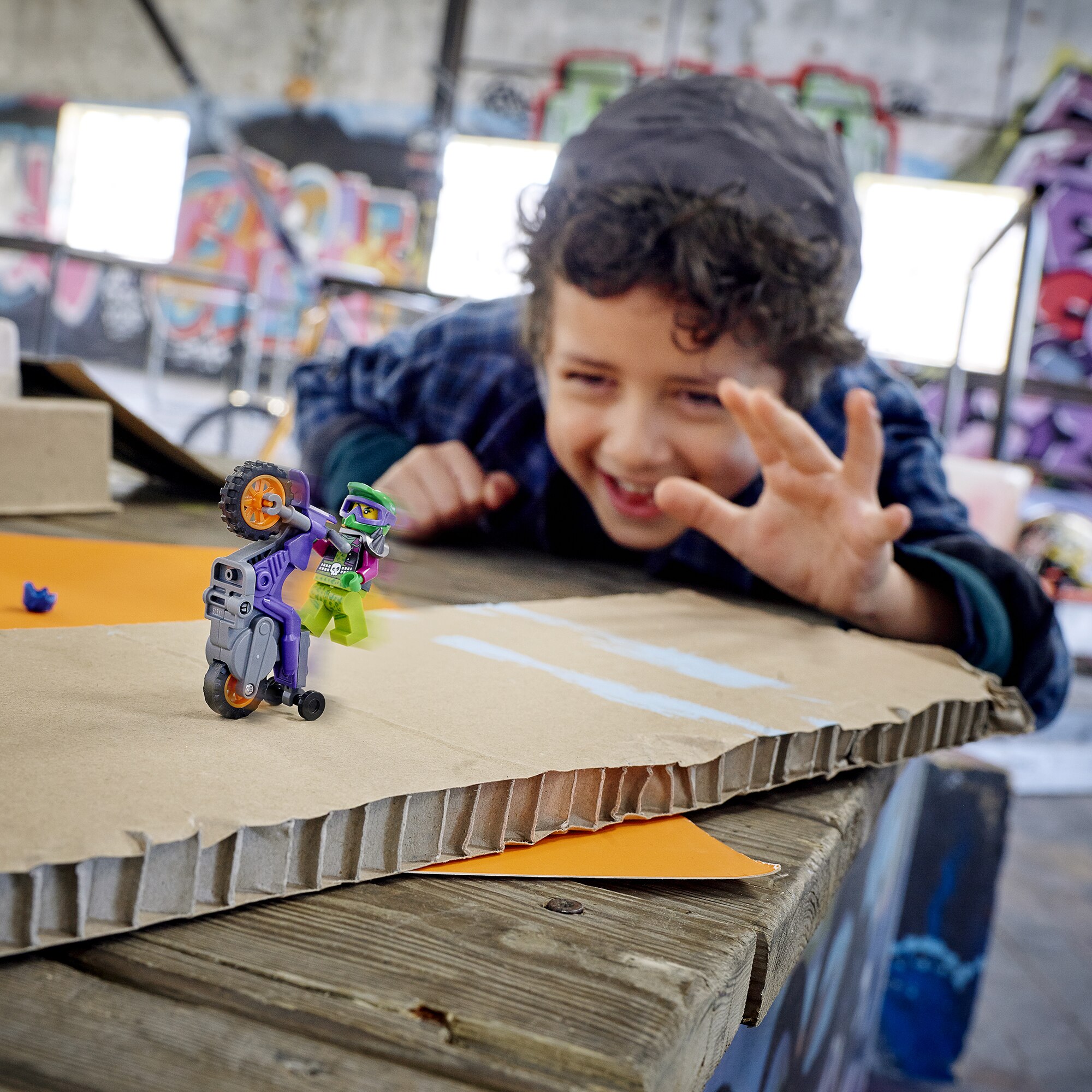 LEGO City Stuntz - Wheelie Stunt Bike 60296, 14 части - eMAG.bg