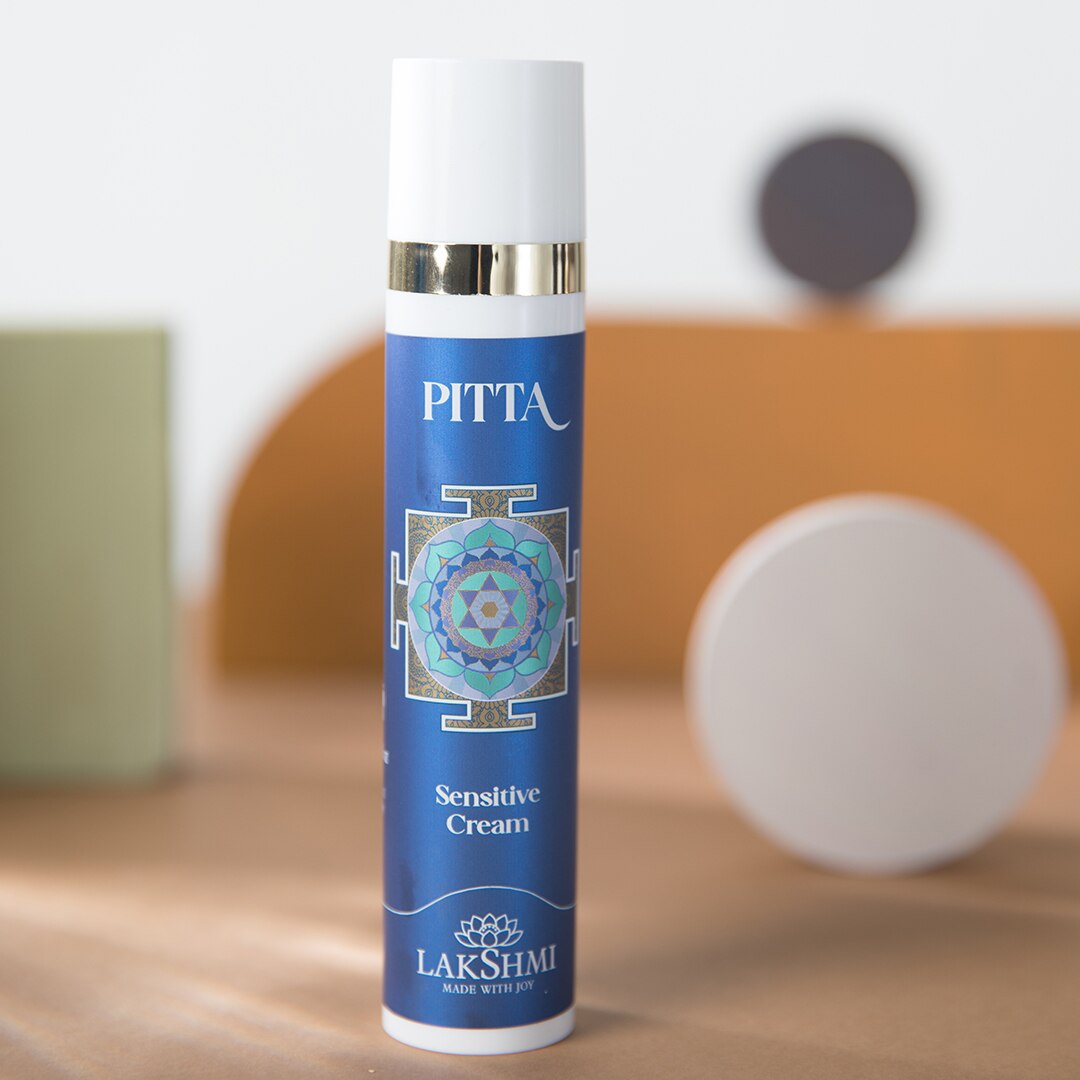 Crema pentru pielea sensibila "pitta sensitive" 50ml cu trandafir, sunatoare, Lakshmi, eco-bio ...