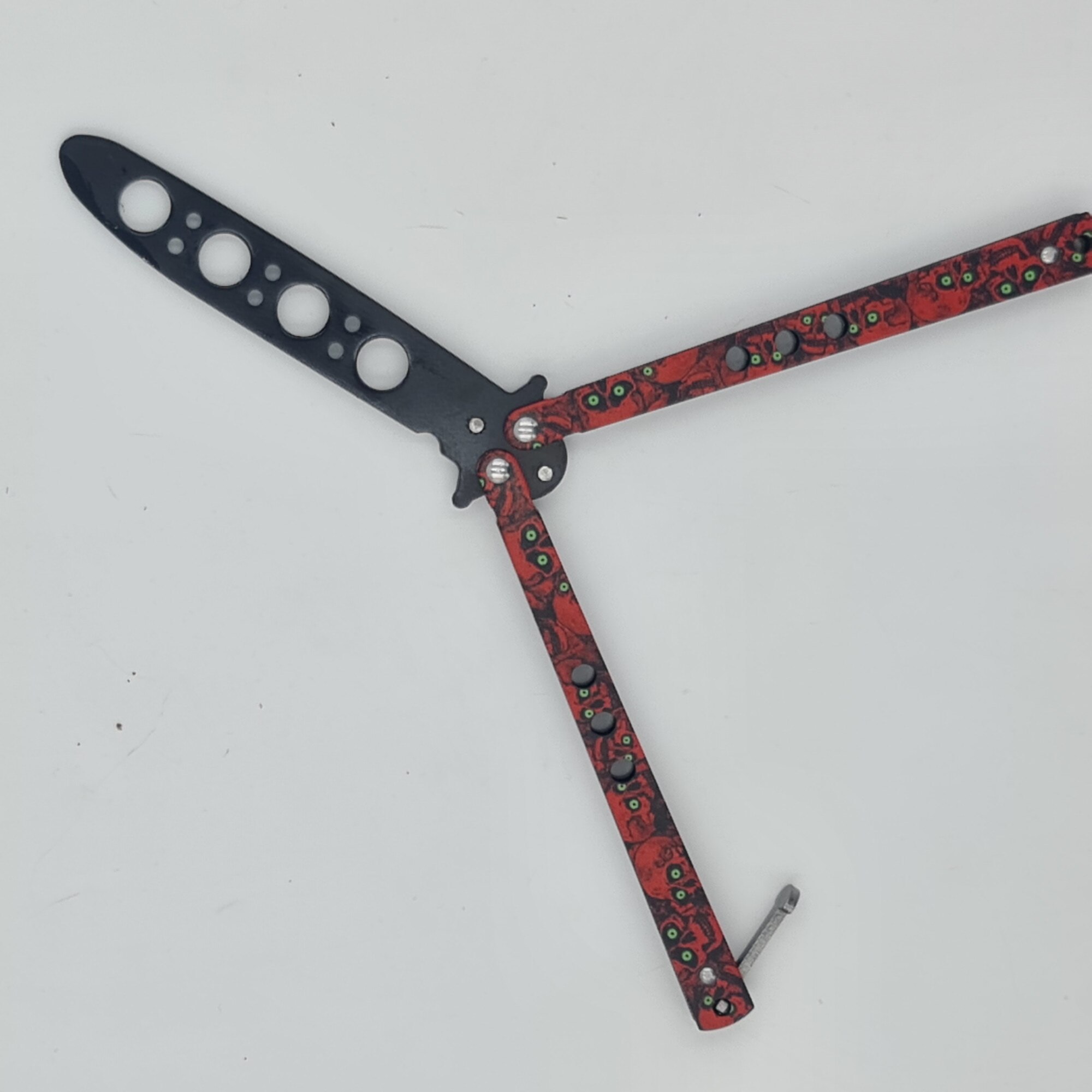 Cutit fluture Butterfly, Balisong 21.50cm, cap de mort rosu M2, fara ...