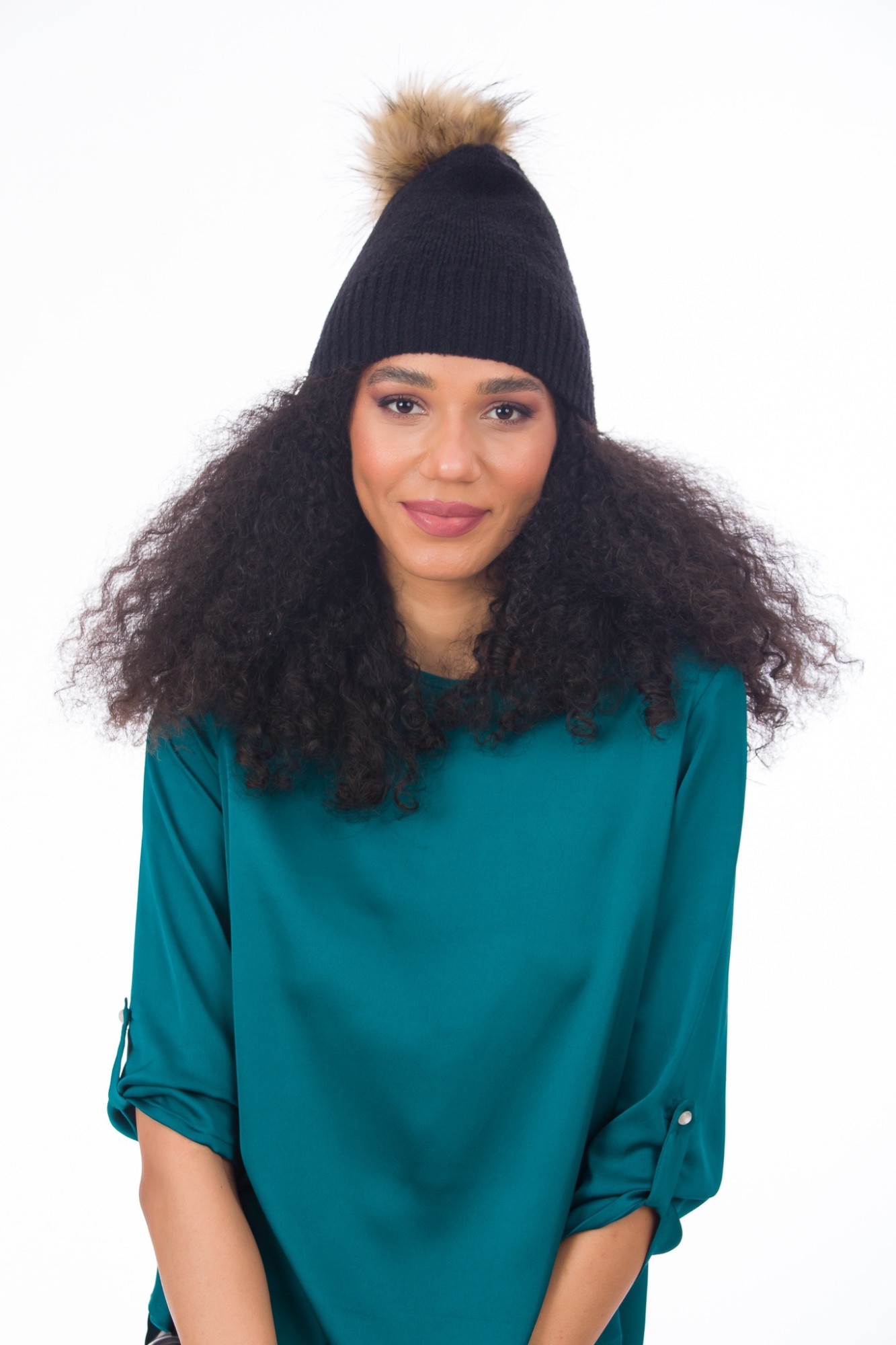 Caciula Be You, neagra, cu mot - eMAG.ro