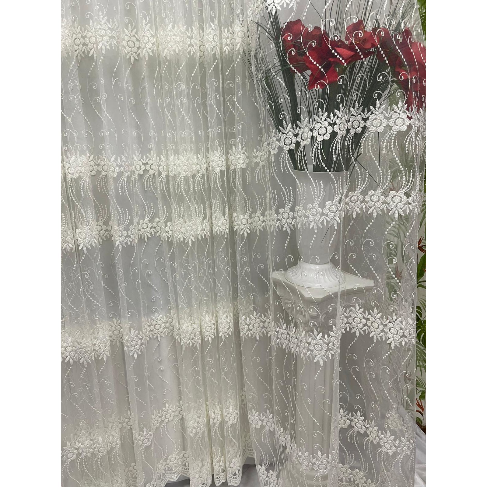 Perdea alba brodata cu alb din colectia "Redonda" 200x245cm cu rejansa ...