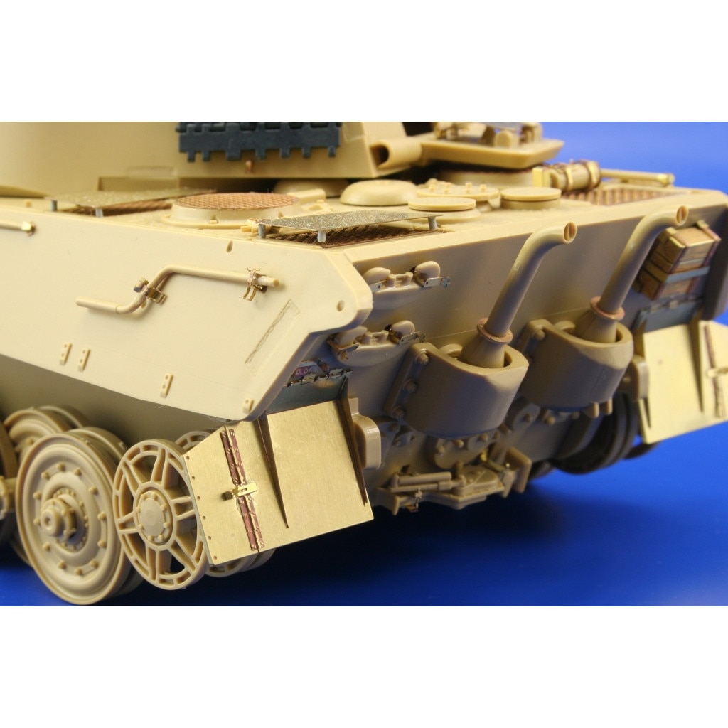 Macheta Militara Tamiya German King Tiger Ardennes Front Sd.Kfz.182 1: ...