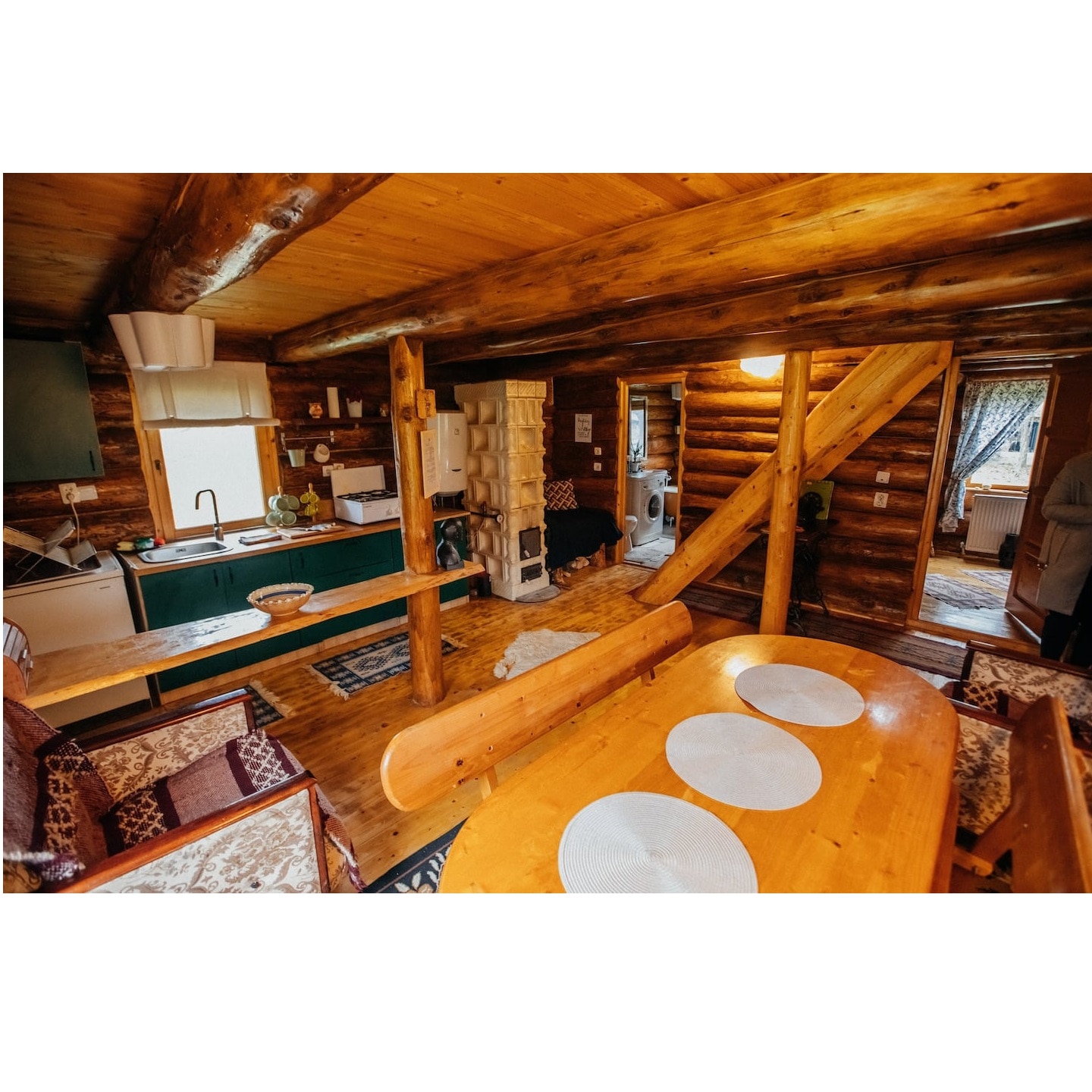 Cazare 2 nopti in cabana Transylvania log cabin, 2 persoane, Pesteana, Hunedoara, 22.05.2024 ...