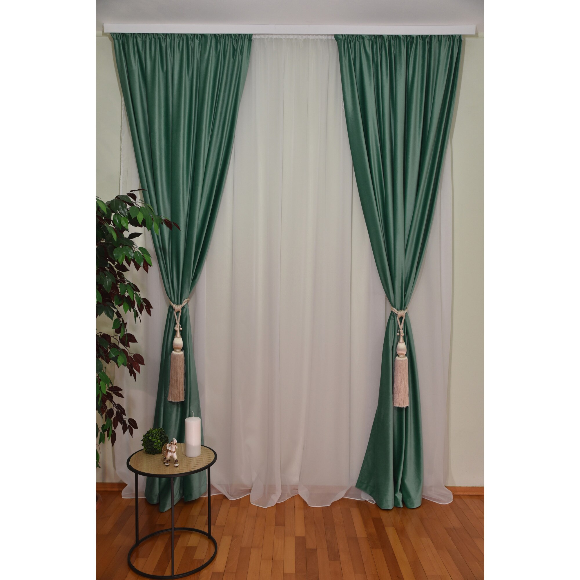 Set doua draperii Catifea Vernil 2x400x260 cm, cu rejansa - eMAG.ro