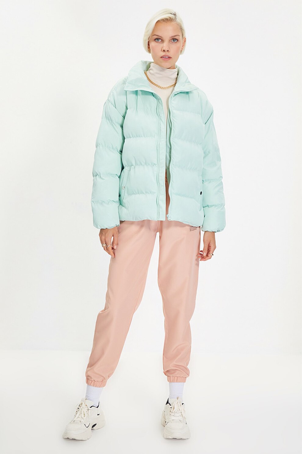 Trendyol, Geaca supradimensionata cu vatelina si guler inalt, Verde ...