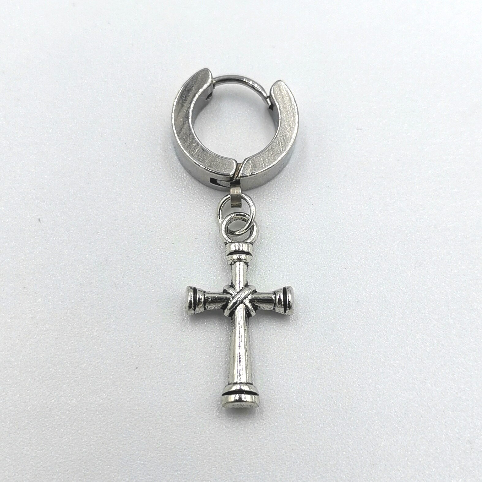 Cercel din Inox, Nevermore, Model Cruce, Argintiu - eMAG.ro