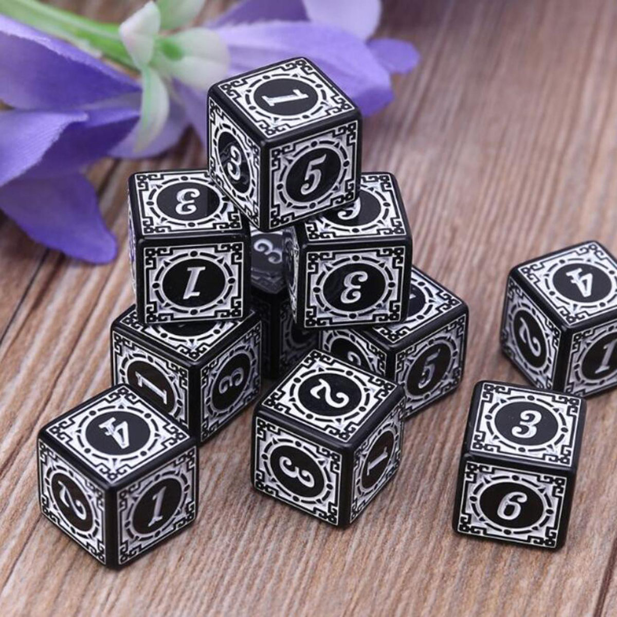 Set 10 zaruri cu cifre arabe si design, DICE02-BK, latura 15 mm, negru ...
