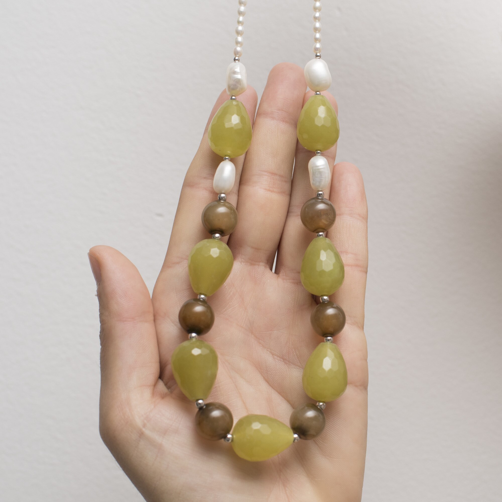 Colier agat colorat, jad lacrima, perle apa dulce 3-9 mm, argint - eMAG.ro