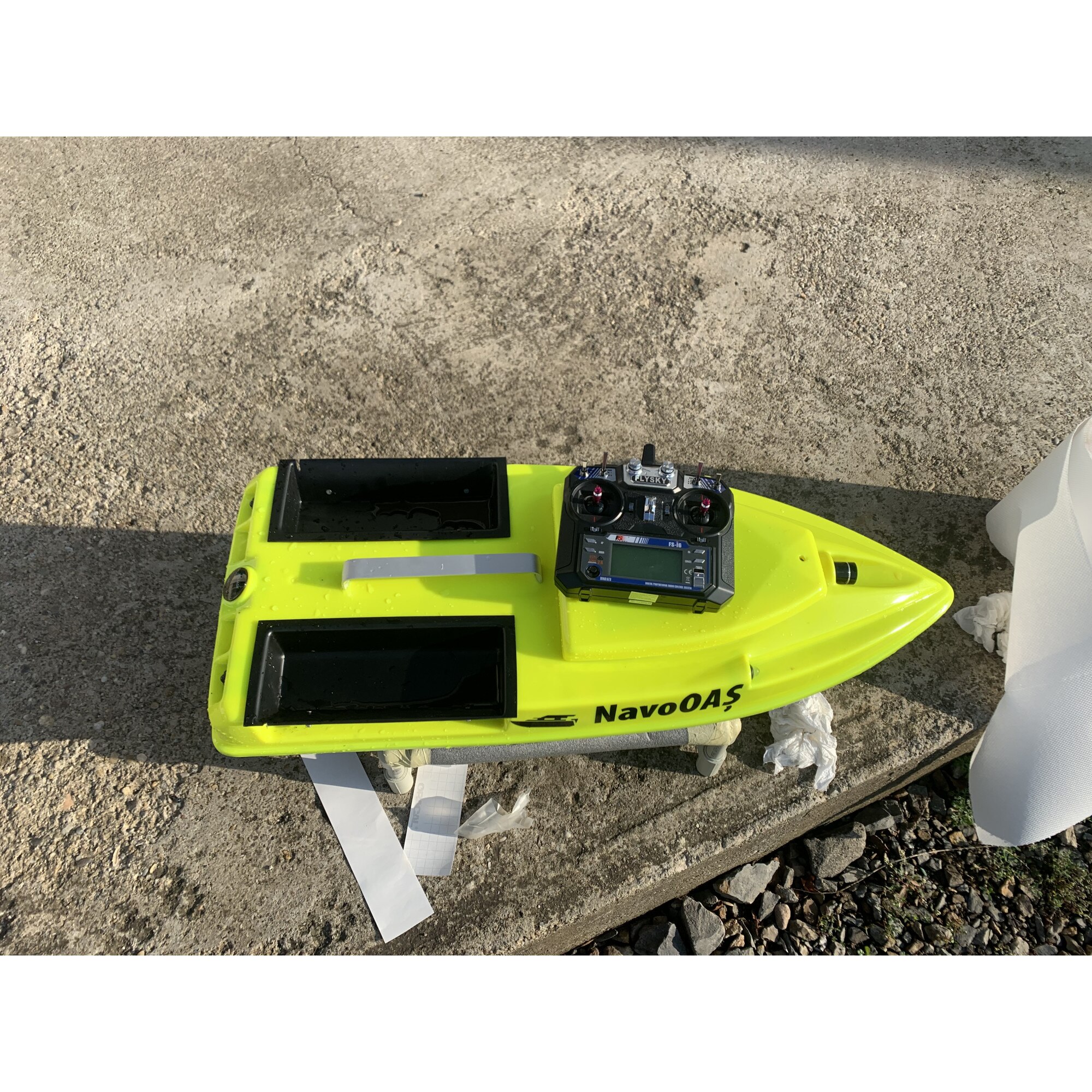 Navomodel de pescuit NavoOas Standard cu doua cuve galben Hips - eMAG.ro
