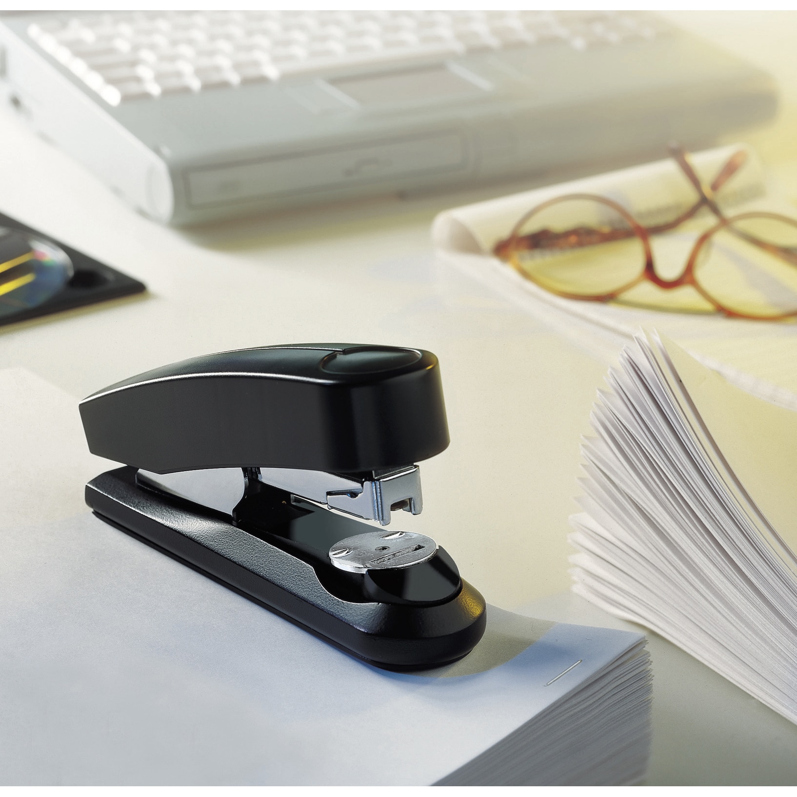 Capsator Novus B4FC, Metal, 50 coli, Negru - eMAG.ro