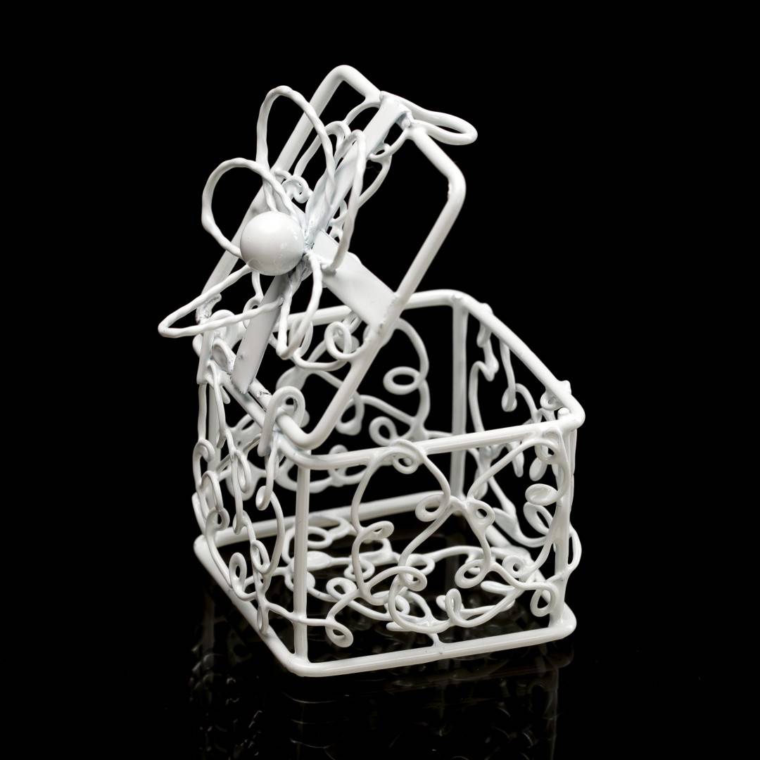 Cos ornament metalic in forma de cub cu capac rabatabil, 4 cm - eMAG.ro