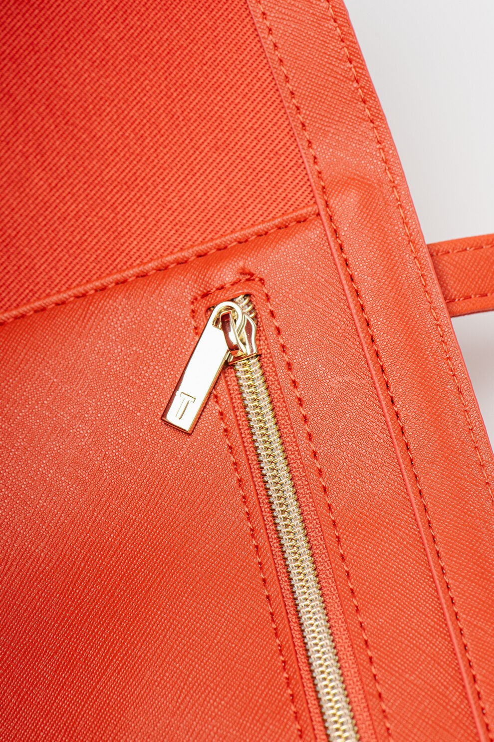 Ted Baker, Geanta shopper cu flori stantate Luelcon, Rosu - eMAG.ro