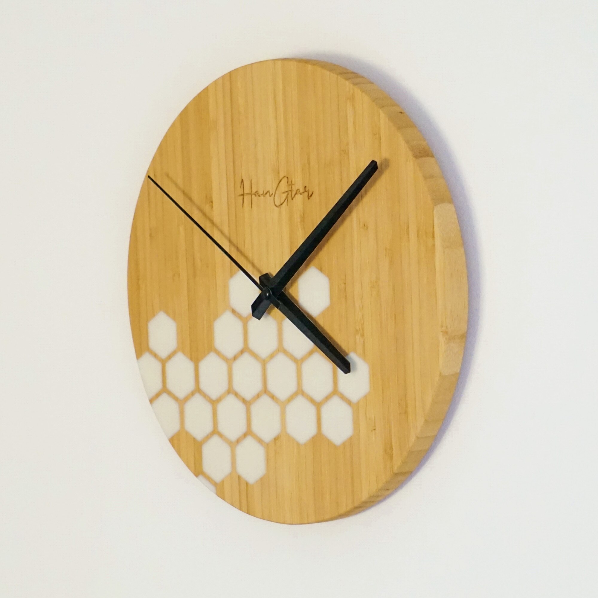 Ceas de perete Handmade by HanGtar, model Bamboo Hive, bambus/rasina ...