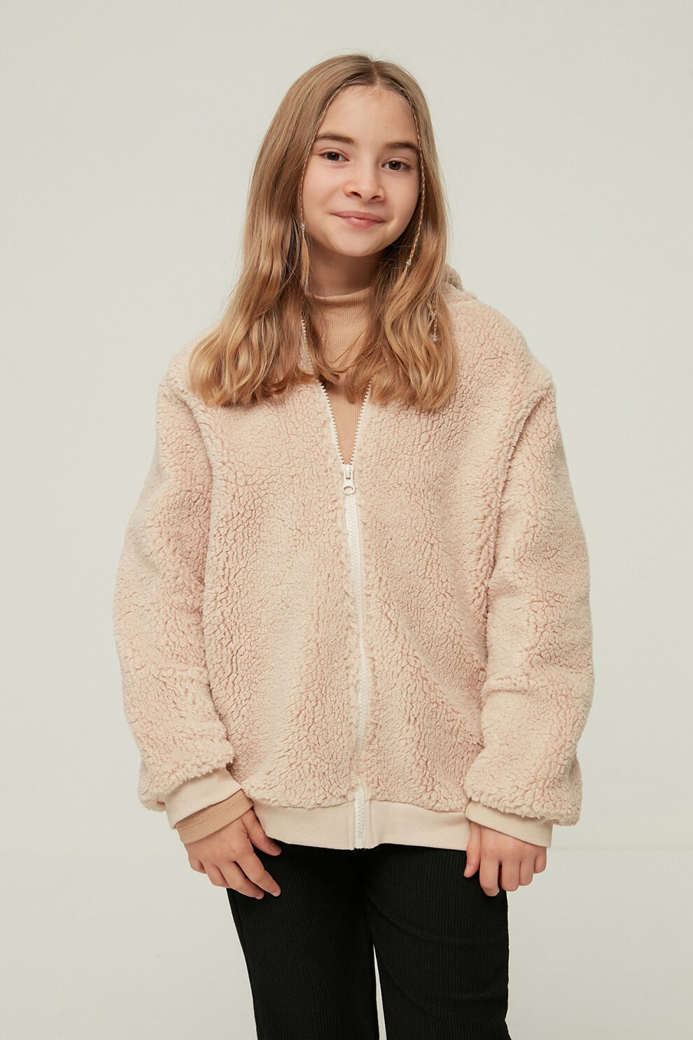 Trendyol, Geaca din teddy cu gluga, Bej, 128 CM - eMAG.ro