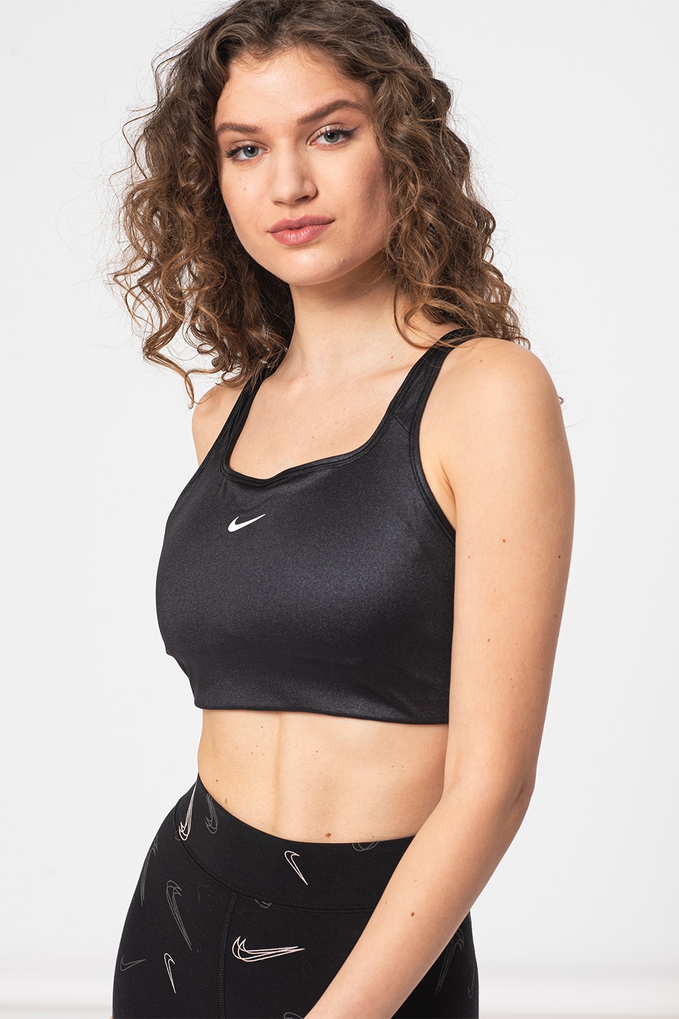 Nike, Bustiera cu suport mediu si tehnologie Dri-FIT pentru fitness ...