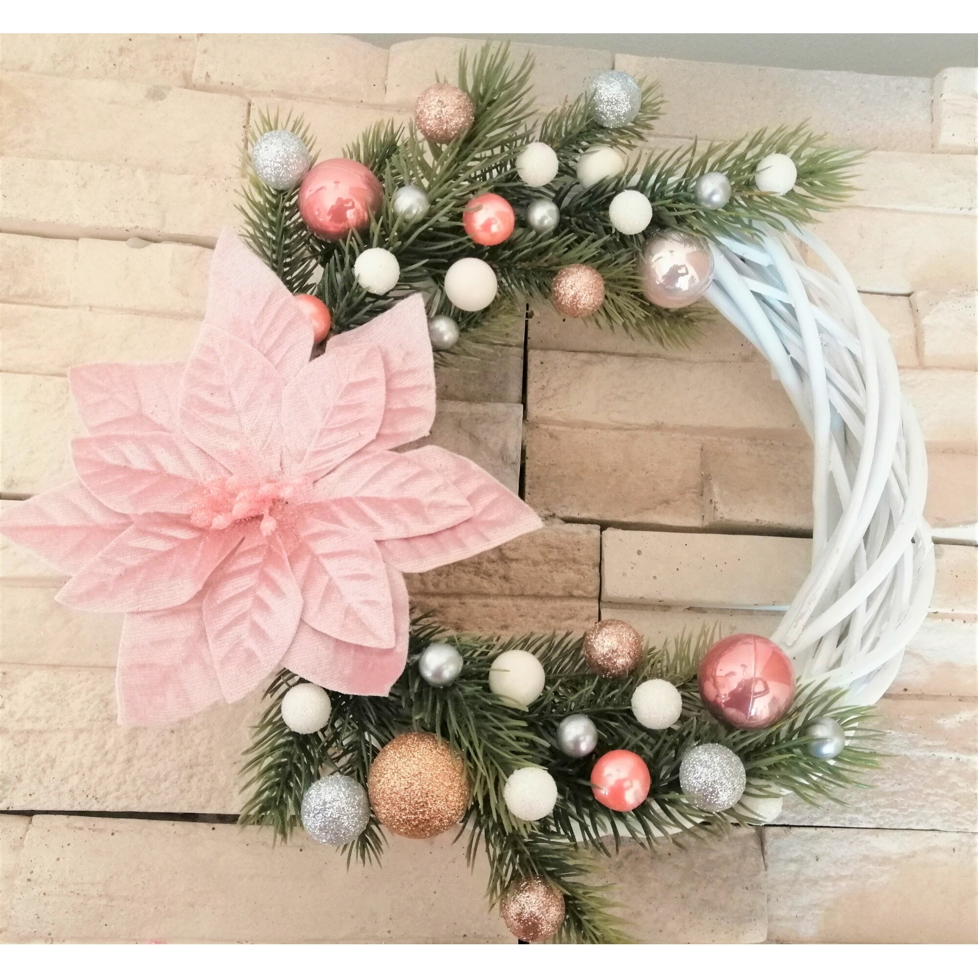 Coronita ratan alba cu floare roz Craciun 30 cm handmade - eMAG.ro