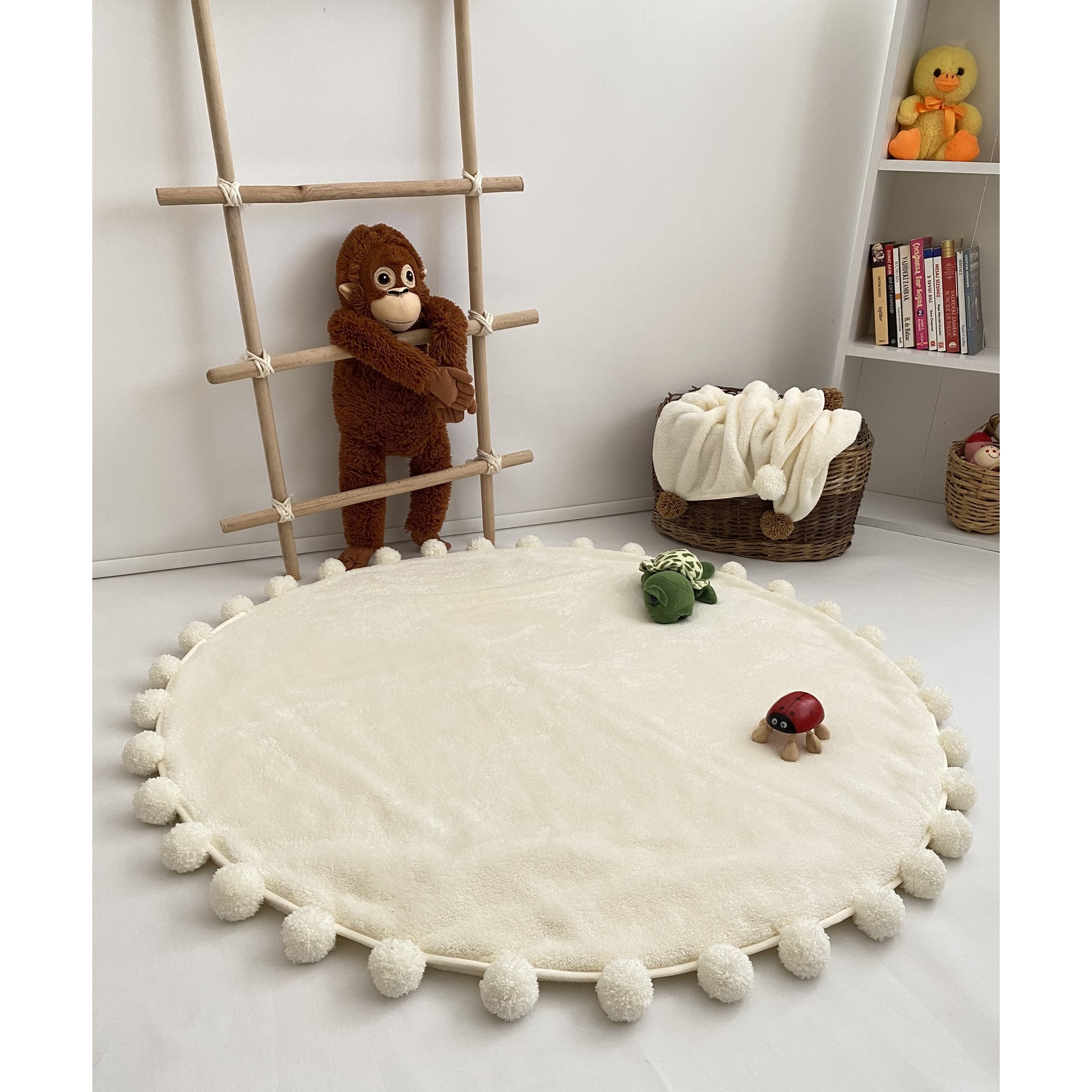 Covor copii, Rotund, Alb, 100x100 cm - eMAG.ro
