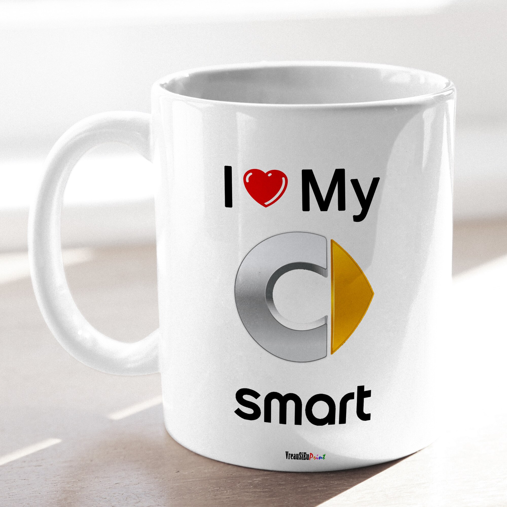 Cana personalizata pentru entuziasti auto, cu mesajul "I love my Smart ...