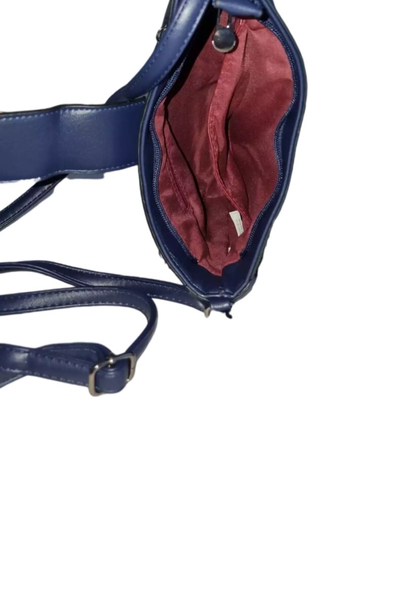 Малка чанта с кръстосани презрамки в стил Erick - eMAG.bg